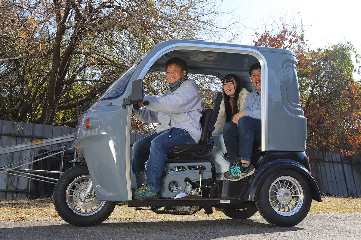 スペック /APtrikes250